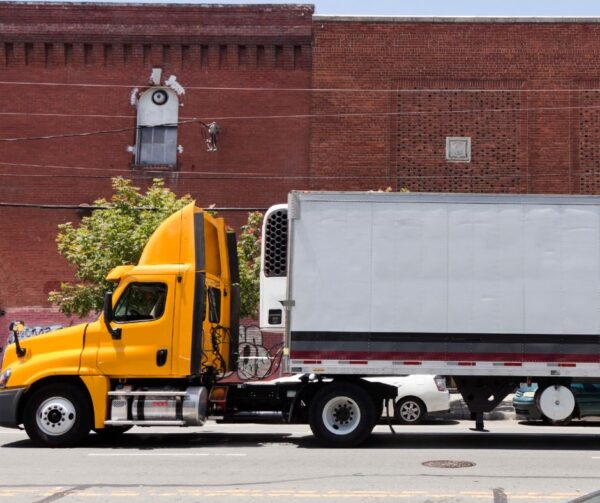 Semirimorchio o rimorchio? – Area2 Distribuzione srl